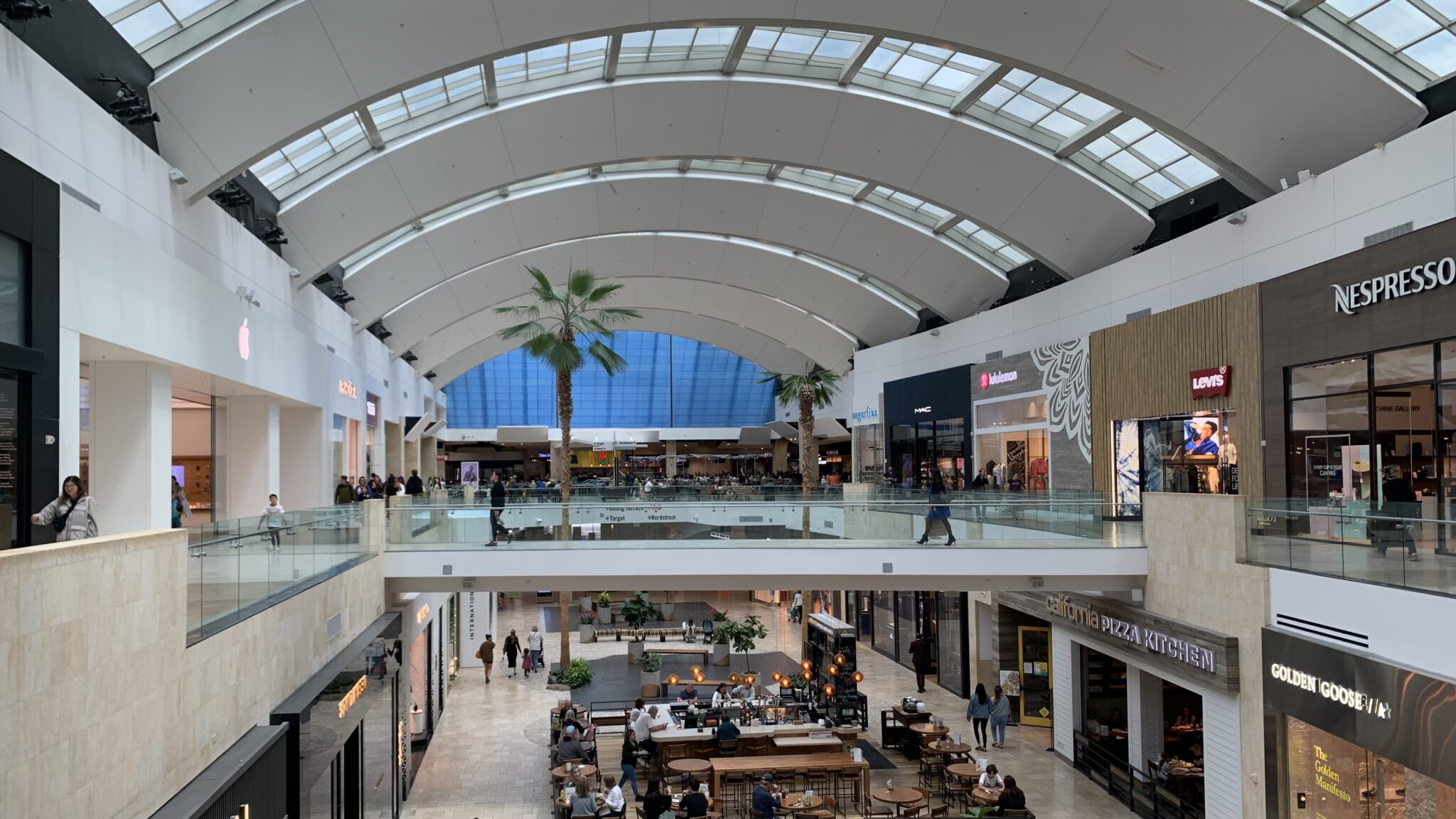 90s Nostalgia Guide: Healthcare Traveler Edition | TNAA